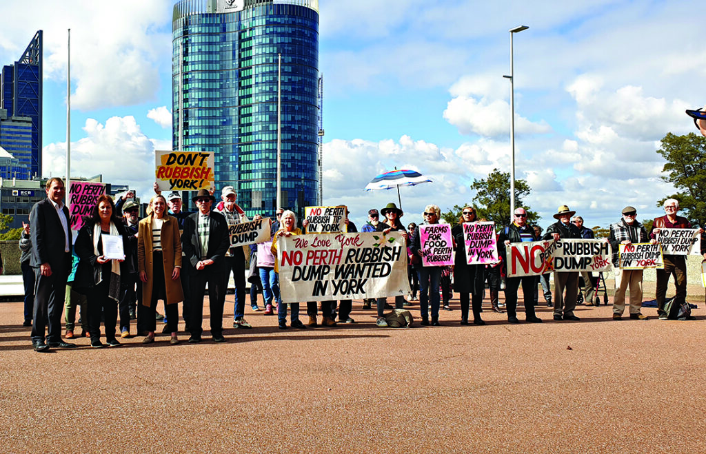 York Allawuna landfill protest - Echo Newspaper