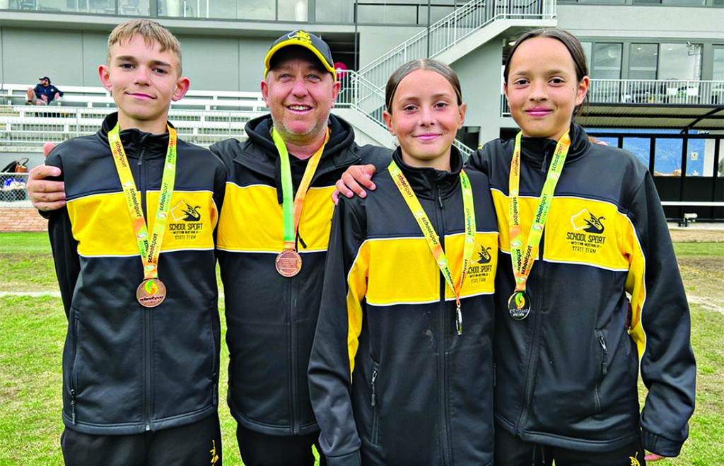 U12 boys and girls win bronze - Echo Newspaper
