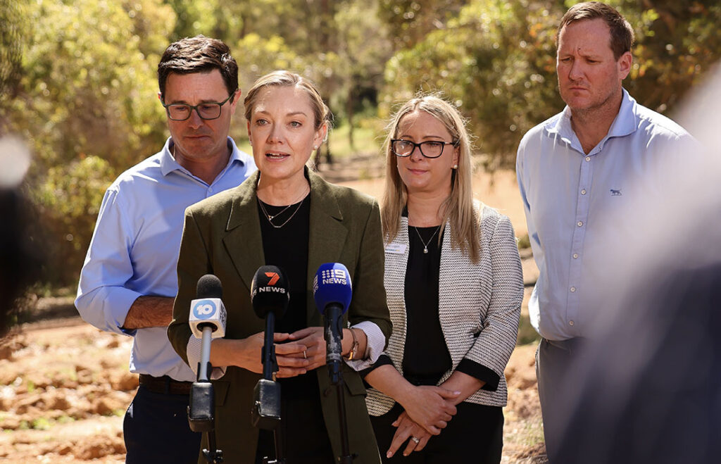 Perth Hills incident control centre progress criticised - Echo Newspaper